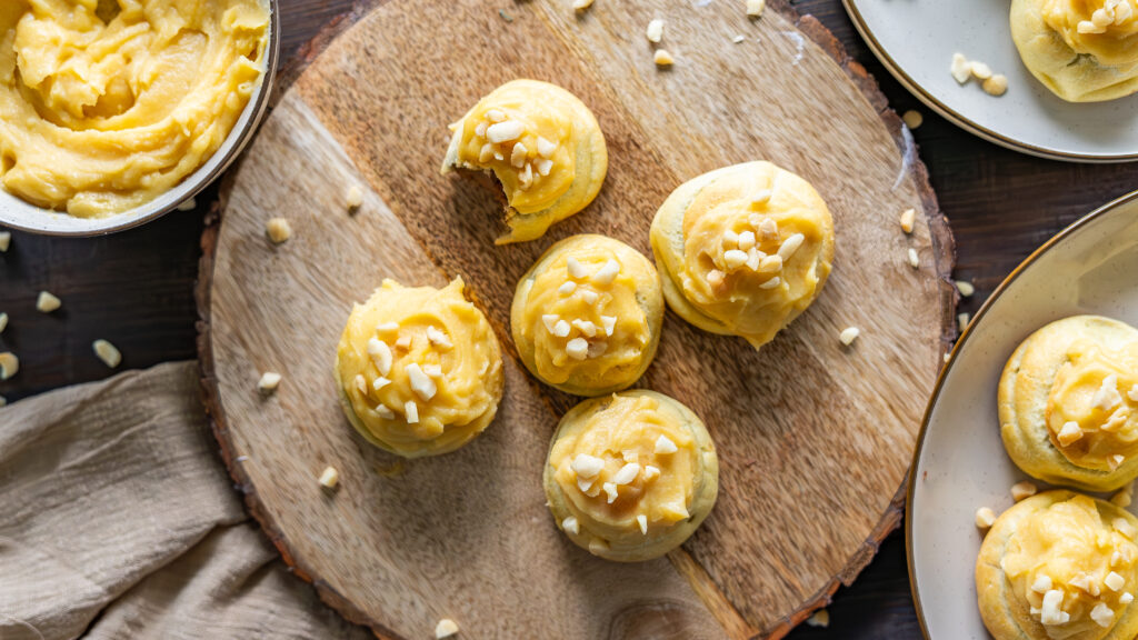 Hawaii's Coco Puffs: Inspired by Liliha Bakery